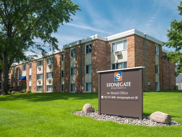 1 BR, 1 BA Apartment 10760 6th Street NE Unit 2204, Minneapolis, MN 55434