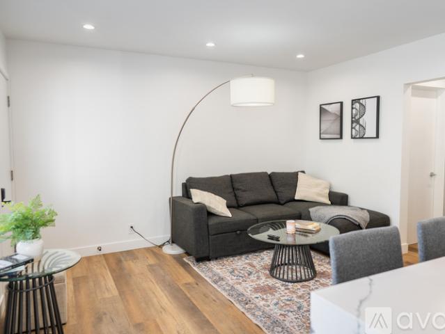 1 BR, 1 BA Apartment 10863 Kling St, Unit 2, Los Angeles, CA 91602