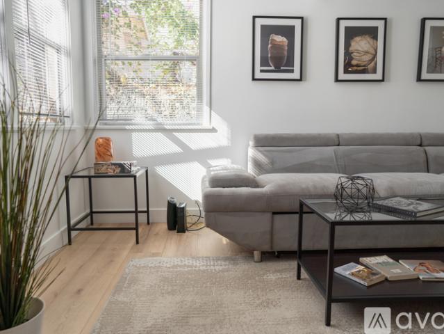 1 BR, 1 BA Apartment 10863 Kling St, Unit 4, Los Angeles, CA 91602