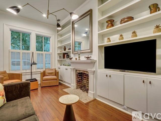 1 BR, 1 BA Apartment 108 E Harris St, Savannah, GA 31401