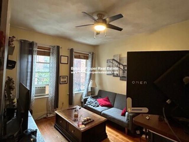 1 BR, 1 BA Apartment 108 Myrtle St, Unit 5, Boston, MA 02114