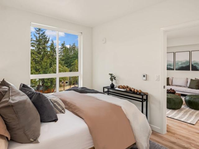 1 BR, 1 BA Apartment 10930 116th Avenue Northeast Unit 305, Kirkland, WA 98033