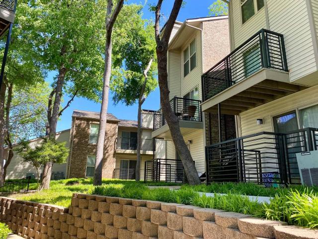 1 BR, 1 BA Apartment 10951 Stone Canyon Road Unit 174, Dallas, TX 75230