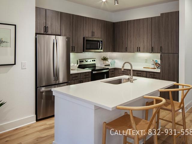1 BR, 1 BA Apartment 1099 Yale St, Houston, TX 77008