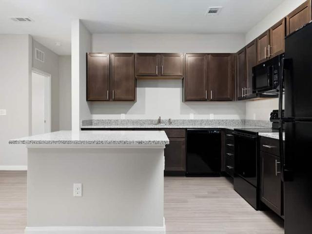 1 BR, 1 BA Apartment 109 Oak Creek Way Unit 2306, New Braunfels, TX 78130