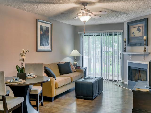 1 BR, 1 BA Apartment 10 Alexander Drive Unit 33124, Asheville, NC 28801