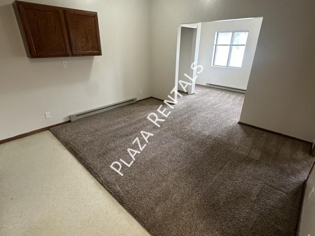 1 BR, 1 BA Apartment 10 9th Ave SW, Aberdeen, SD 57401