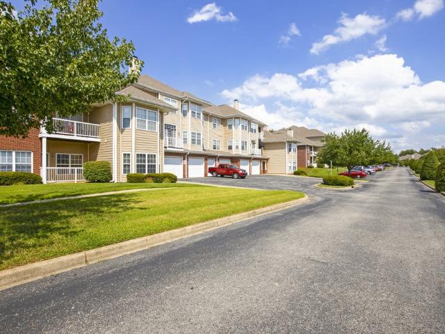 1 BR, 1 BA Apartment 11000 Indian Legends Drive Unit 08 204, Louisville, KY 40241