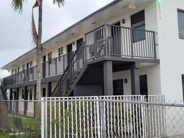 1 BR, 1 BA Apartment 110 West 26th St, Hialeah, FL 33010