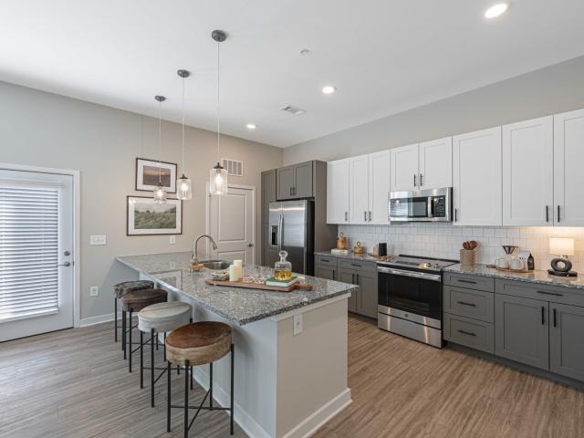 1 BR, 1 BA Apartment 110 Addison Road Unit 212, Athens, GA 30606