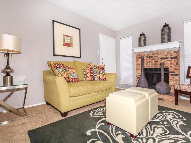 1 BR, 1 BA Apartment 11100 Walnut Hill Ln Unit WH 308, Dallas, TX 75238