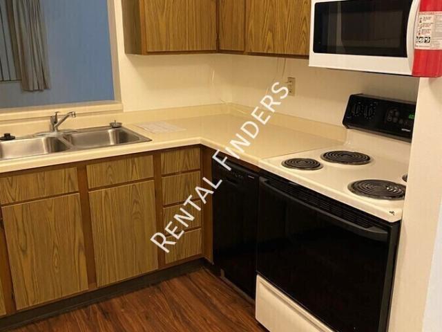 1 BR, 1 BA Apartment 1111 12th Street, Baraboo, WI 53913