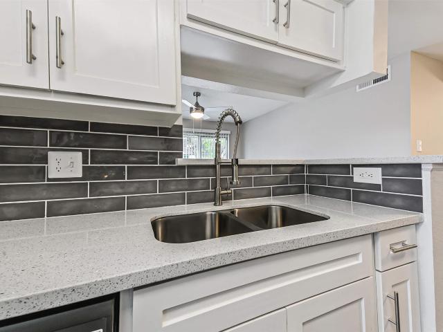 1 BR, 1 BA Apartment 1111 West Main Street, League City, TX 77573