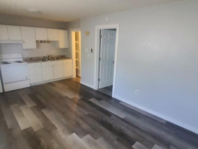 1 BR, 1 BA Apartment 1112 Liberty St, Unit 8, La Crosse, WI 54603