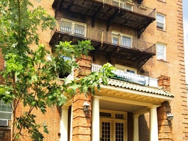 1 BR, 1 BA Apartment 1118 Grove Ave, Unit 55, Richmond, VA 23220