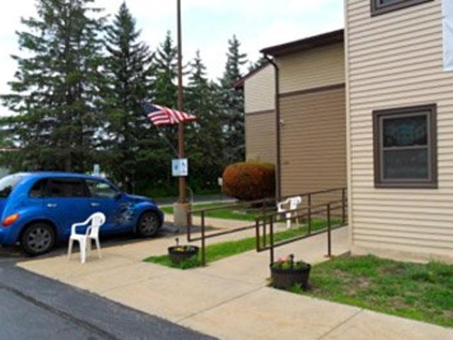 1 BR, 1 BA Apartment 1118 Horicon St Mayville, WI 53050