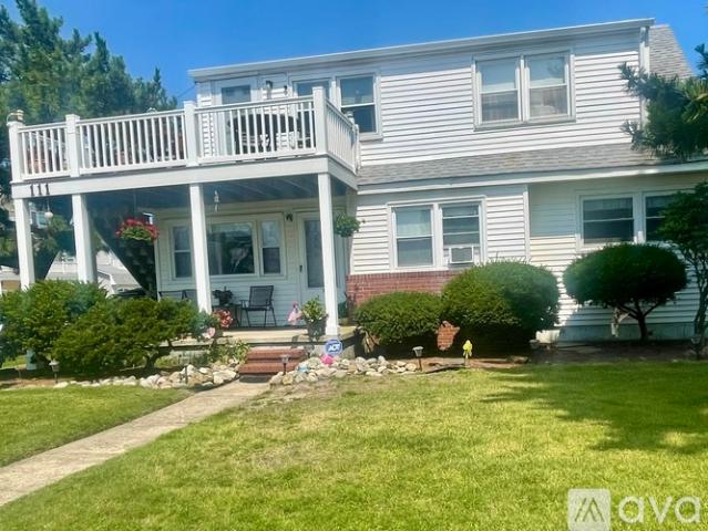 1 BR, 1 BA Apartment 111 W Brigantine Ave, Unit 2, Brigantine, NJ 08203