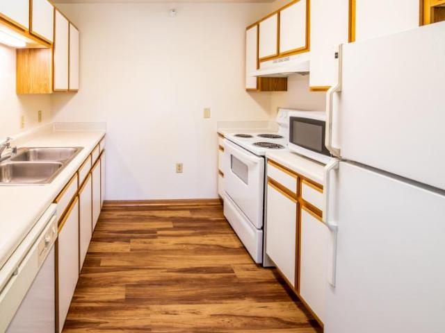 1 BR, 1 BA Apartment 111 Wolfe Street Unit 1 107, Oregon, WI 53575