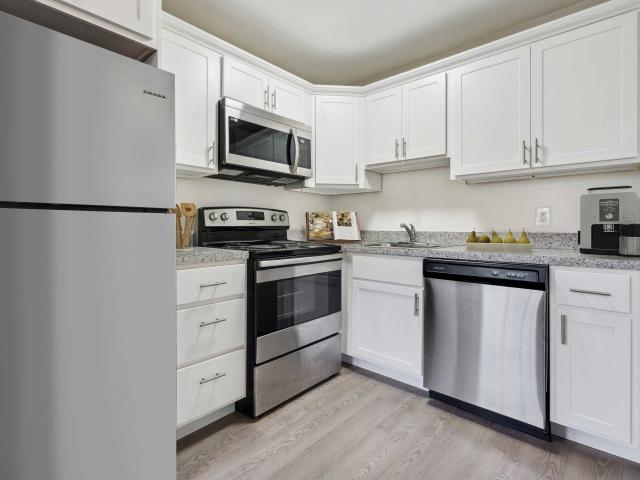 1 BR, 1 BA Apartment 111 Macdade Blvd Unit 1, Folsom, PA 19033