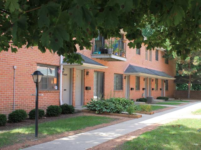 1 BR, 1 BA Apartment 11200 W Cleveland Ave #D7 Unit I 18, Milwaukee, WI 53227