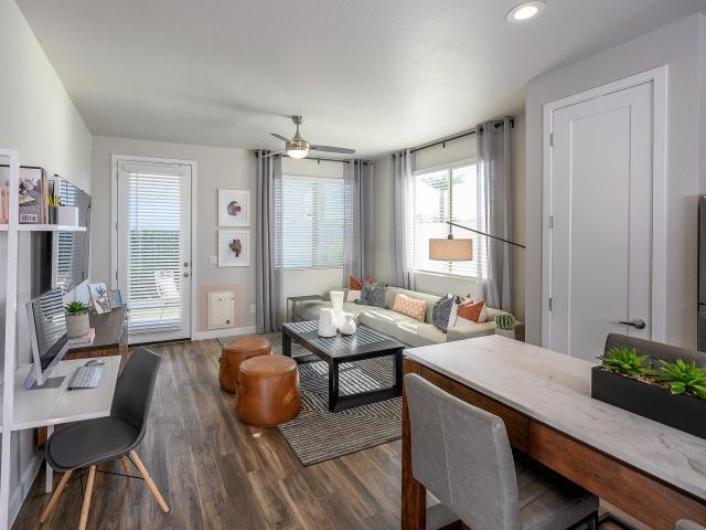 1 BR, 1 BA Apartment 11200 West Camelback Road Unit 1 179, Phoenix, AZ 85037