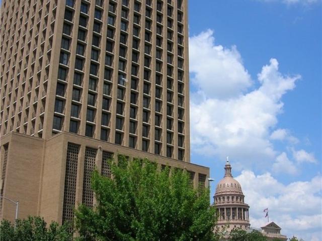 1 BR, 1 BA Apartment 1122 Colorado Street, Austin, TX 78701
