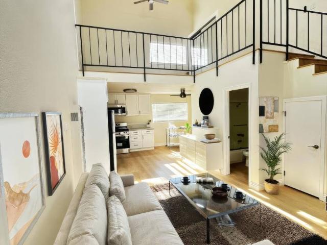 1 BR, 1 BA Apartment 11231 Otsego Street Unit 101, North Hollywood, CA 91601