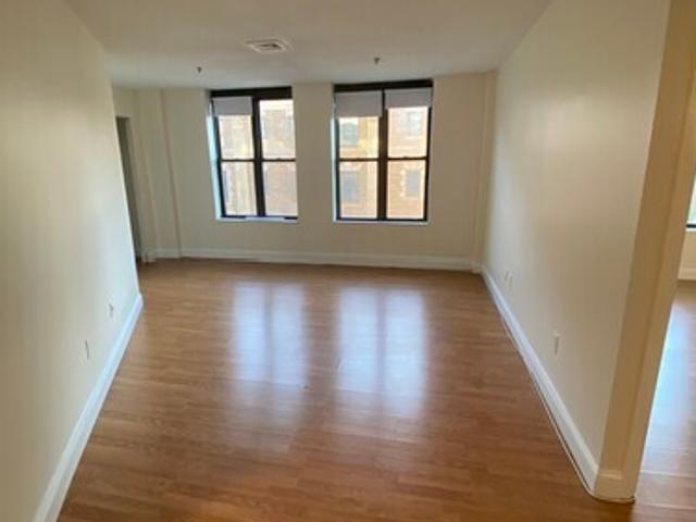 1 BR, 1 BA Apartment 1126 Boylston St, Unit 404, Boston, MA 02215