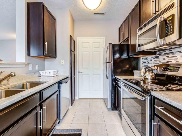 1 BR, 1 BA Apartment 11345 Arborview Drive Unit 1002, Indianapolis, IN 46236