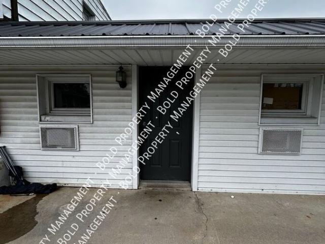1 BR, 1 BA Apartment 1137 W Main St Annville, PA 17003