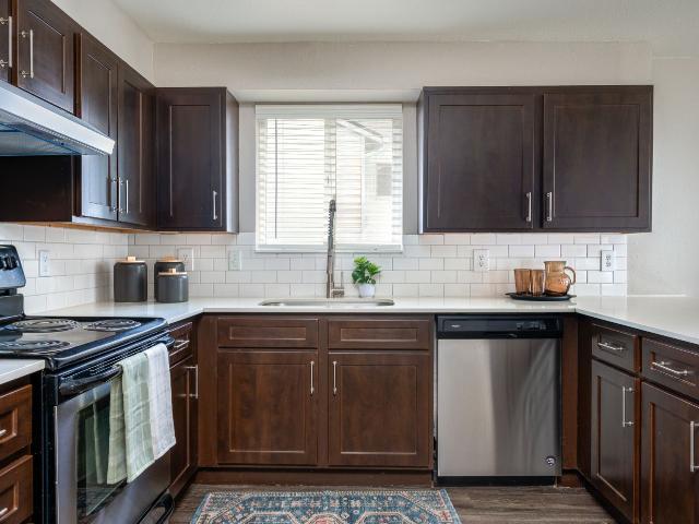 1 BR, 1 BA Apartment 11480 SE Sunnyside Road Unit L_22, Clackamas, OR 97015