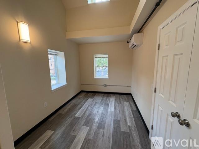 1 BR, 1 BA Apartment 114 W Chestnut St, Unit 2B, Lancaster, PA 17603
