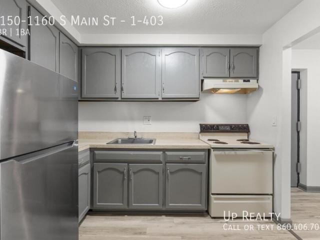 1 BR, 1 BA Apartment 1150 1160 S Main St, Middletown, CT 06457