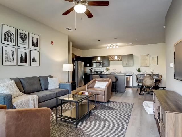 1 BR, 1 BA Apartment 1150 Lily Cache Ln Unit 116, Bolingbrook, IL 60440