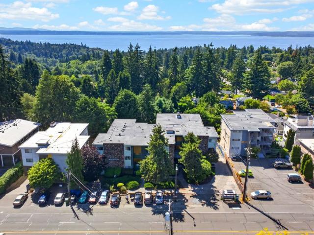 1 BR, 1 BA Apartment 11541 Greenwood Avenue North Unit 305, Seattle, WA 98133