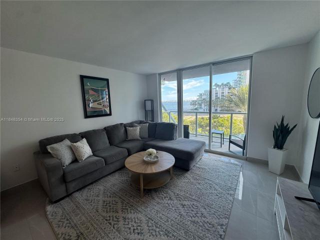 1 BR, 1 BA Apartment 1155 Brickell Bay Dr # 307, Miami FL 33131, Miami, FL 33131