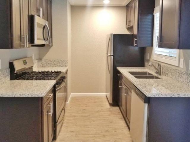 1 BR, 1 BA Apartment 1155 West Center Street Unit 013, Manteca, CA 95337