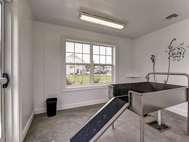 1 BR, 1 BA Apartment 115 Erin Court Unit 210, New Oxford, PA 17350