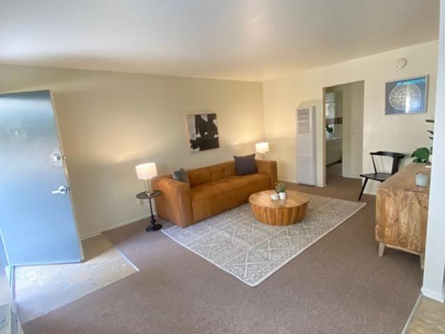 1 BR, 1 BA Apartment 1160 East Alosta Avenue, Unit 32, Azusa, CA 91702