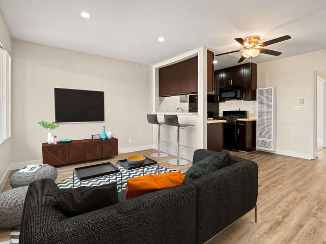 1 BR, 1 BA Apartment 11615 Riverside Drive Unit 222, North Hollywood, CA 91602