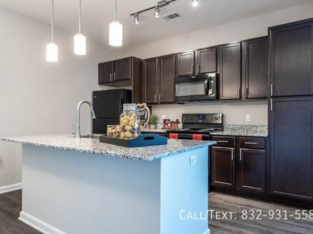 1 BR, 1 BA Apartment 11670 Spring Cypress Rd, Tomball, TX 77377