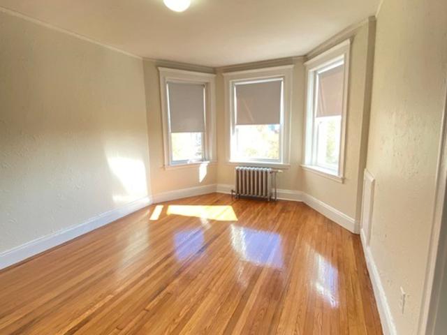 1 BR, 1 BA Apartment 1167 Boylston St, Unit 39, Boston, MA 02215