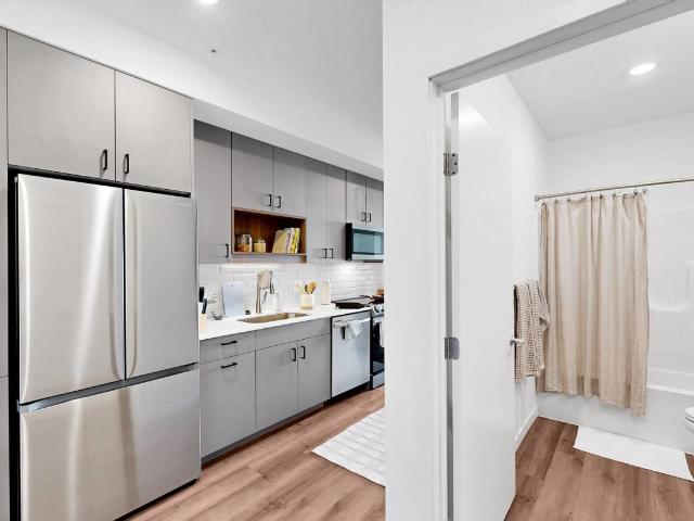 1 BR, 1 BA Apartment 1180 Tyler Street Northeast Unit 617, Minneapolis, MN 55413