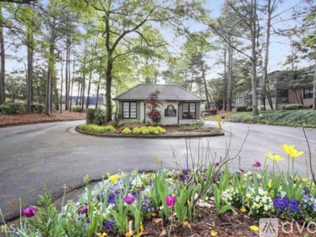 1 BR, 1 BA Apartment 11 Cantey Pl NW, Unit 11, Atlanta, GA 30327