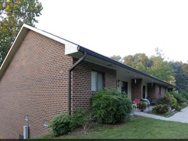 1 BR, 1 BA Apartment 11 Chestnut Drive Box 98, Norris, TN 37828