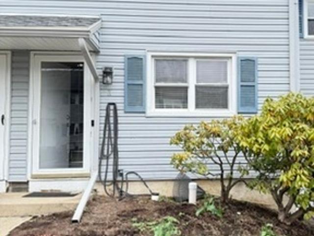 1 BR, 1 BA Apartment 11 Fredricksburg Court, Unit Bedroom 1, State College, PA 16803
