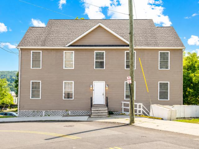 1 BR, 1 BA Apartment 11 Summer Street, Bristol, CT 06010