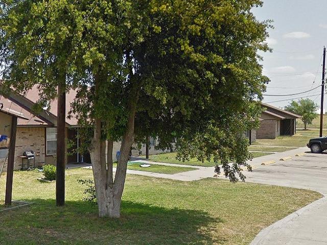 1 BR, 1 BA Apartment 1200 Goliad Street, Runge, TX 78151