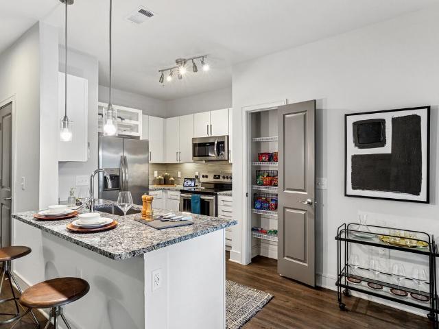 1 BR, 1 BA Apartment 12050 Research Road Unit 009 9124, Frisco, TX 75034