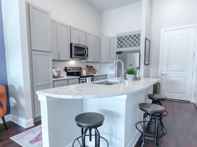 1 BR, 1 BA Apartment 1205 N Broadway St, Carrollton, TX 75006